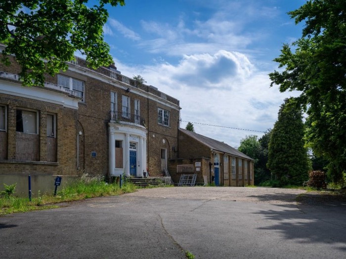 Danyaal for Southgate Mosque | LaunchGood